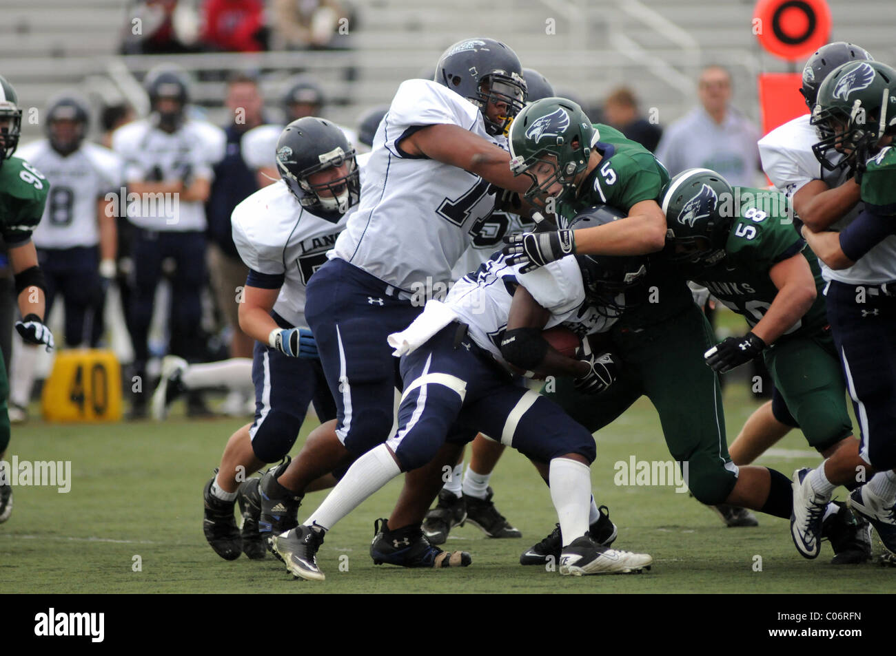 Lineman sport hi-res stock photography and images - Alamy