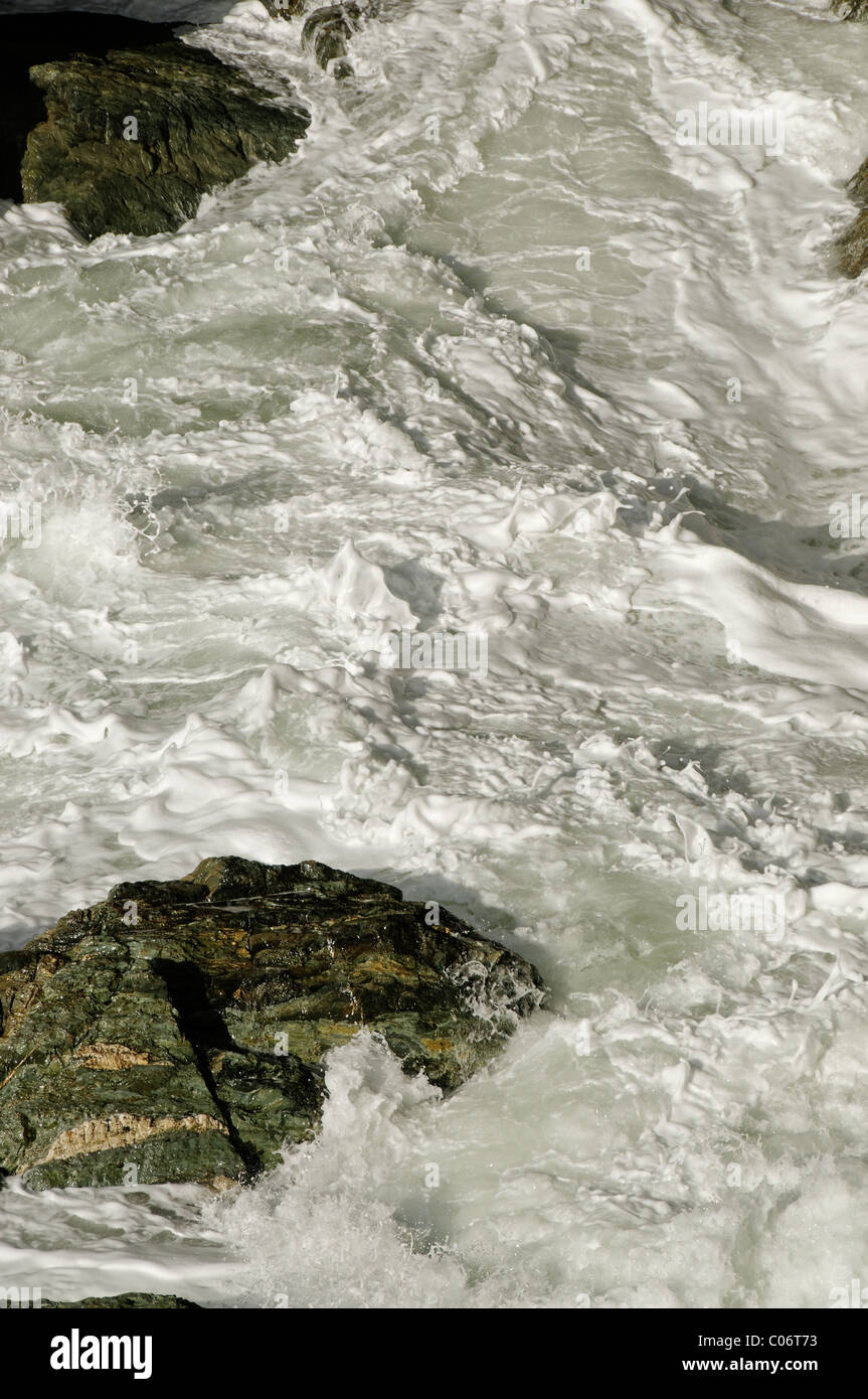 Breaking waves in Mousetrap Zawn, Anglesey Stock Photo - Alamy