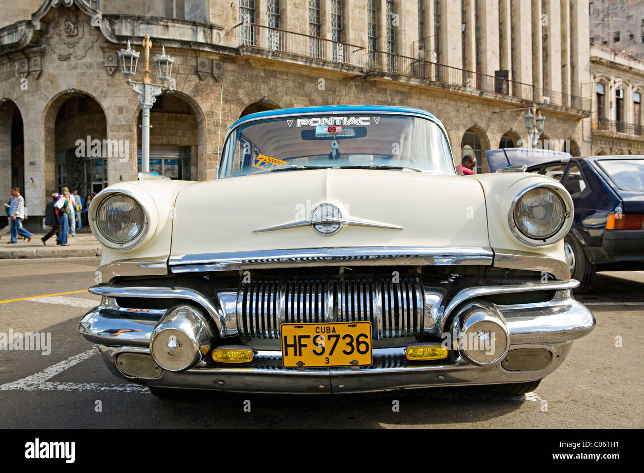 A 1950s Pontiac used as a taxi in Havana Cuba Stock Photo - Alamy