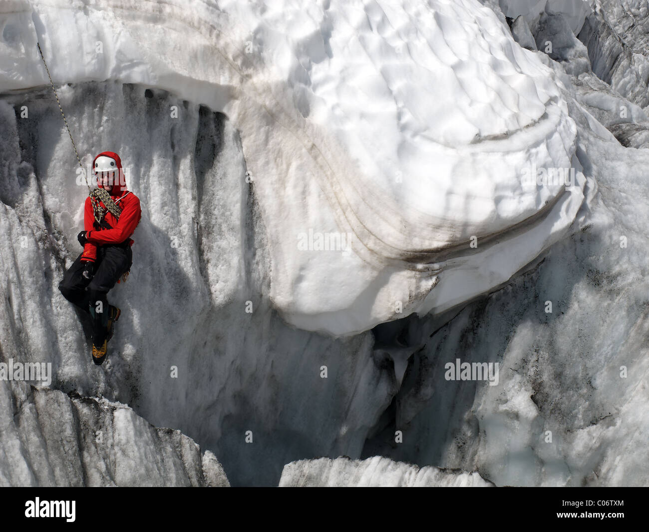 Crevasse rescue practice on the Le Tour glacier, near Chamonix Stock ...