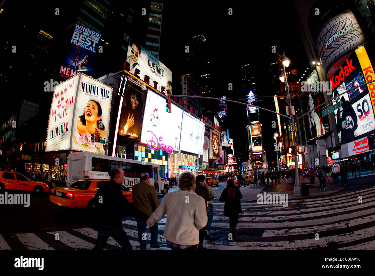 Hustle and bustle city hi-res stock photography and images - Alamy