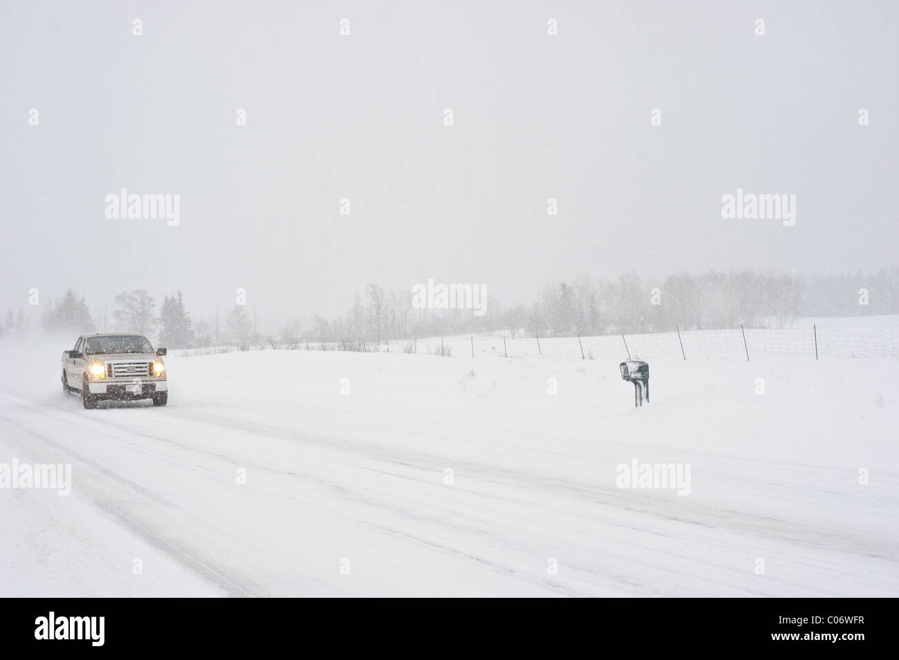 Driving in a storm hi-res stock photography and images - Alamy