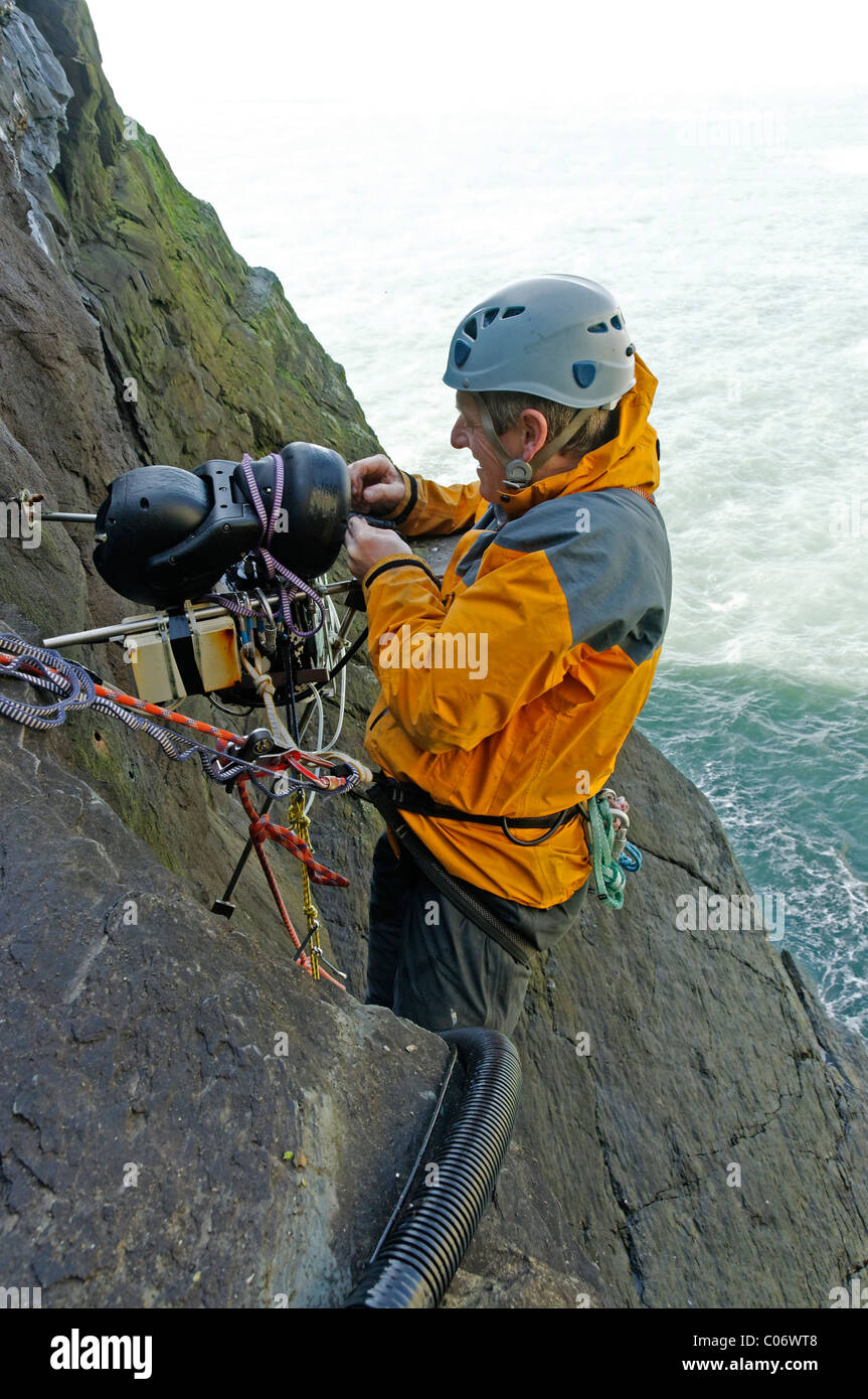Rope access and remote camera hi-res stock photography and images - Alamy