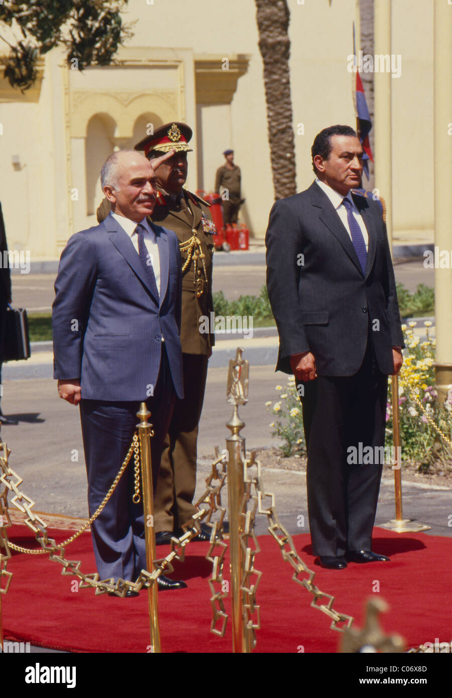 Egyptian President Hosni Mubarak at honor guard ceremony at the ...