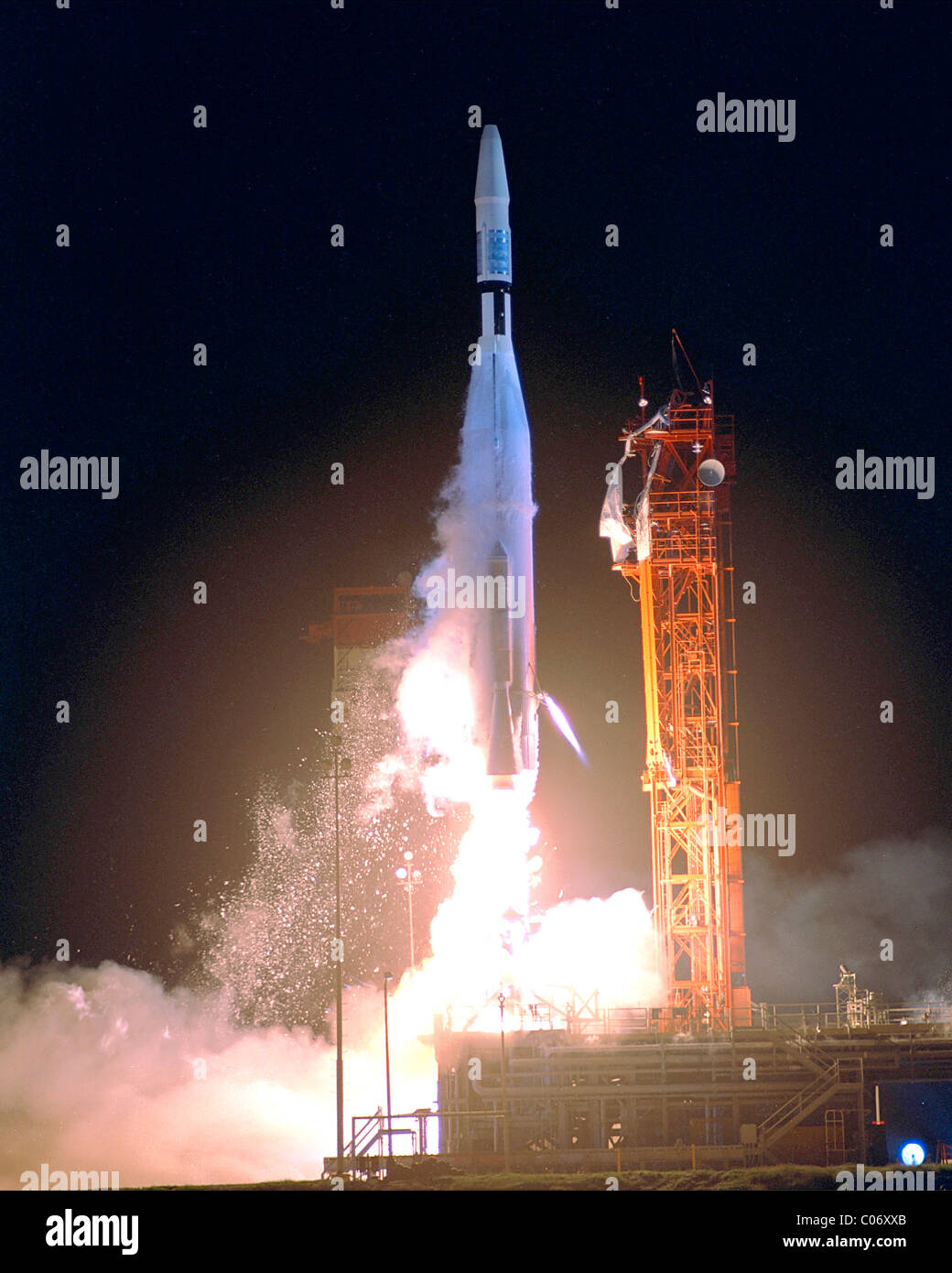 Nasa mariner 1 spacecraft hi-res stock photography and images - Alamy