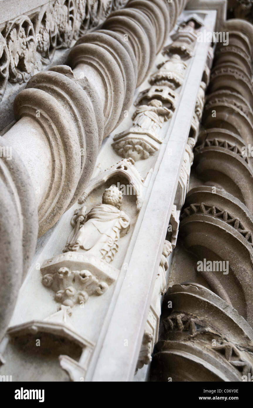 Artisan brickwork hi-res stock photography and images - Alamy