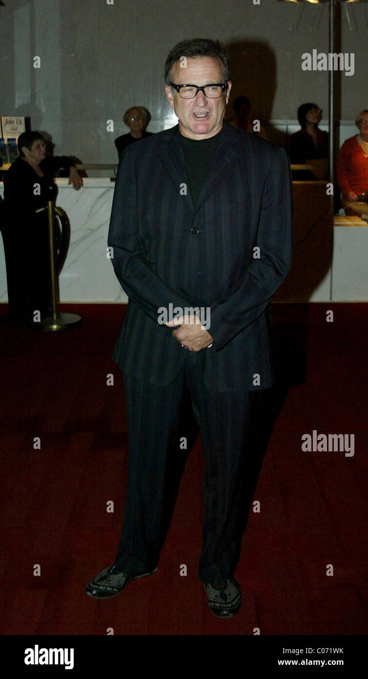 Robin Williams The Tenth Annual Mark Twain Prize Awards at The Kennedy ...