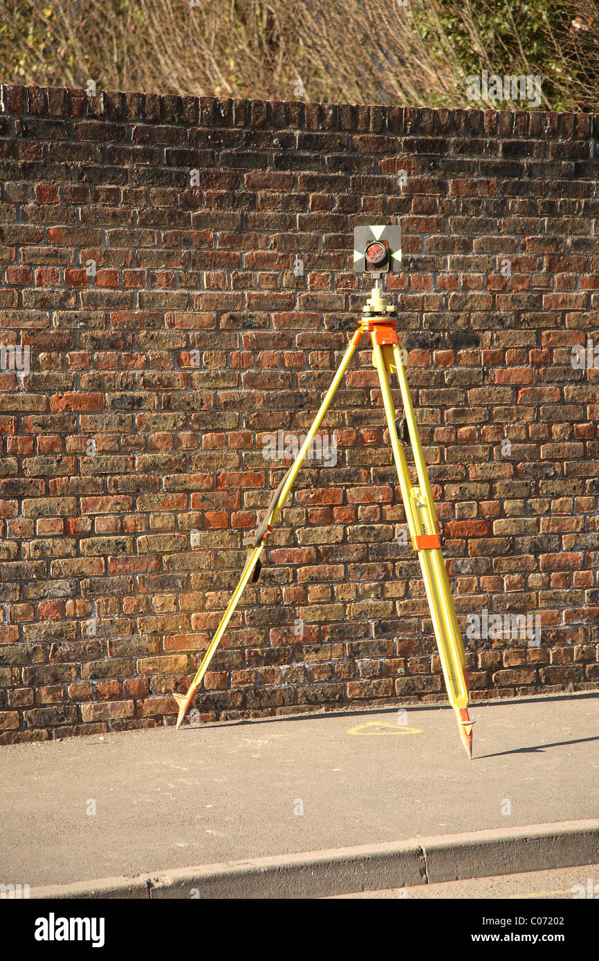 Surveying instrument hi-res stock photography and images - Alamy