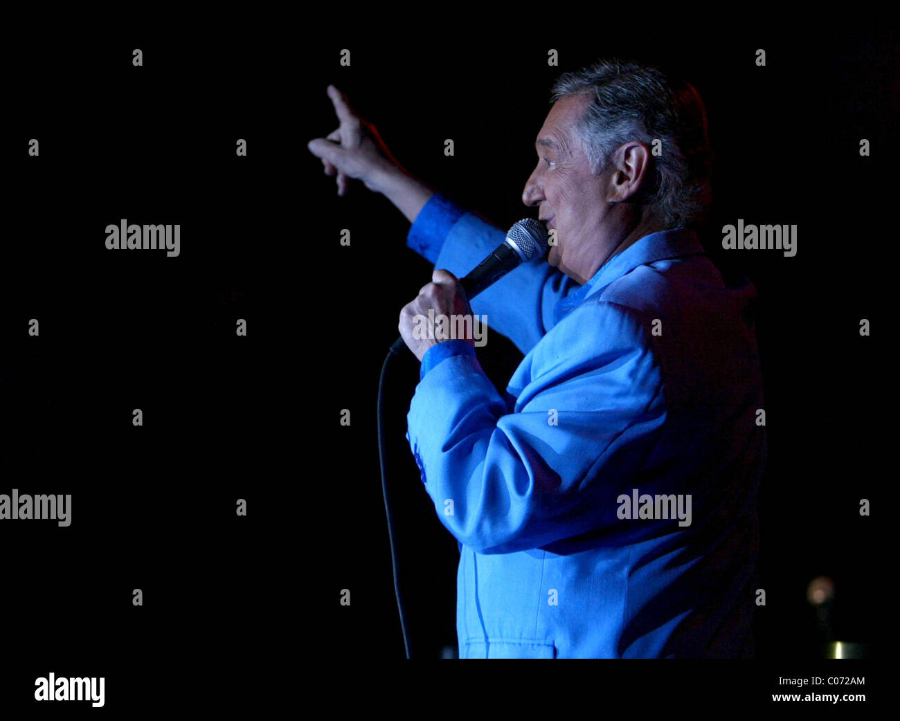 Neil Sedaka perfoming live The National Italian American Foundation ...