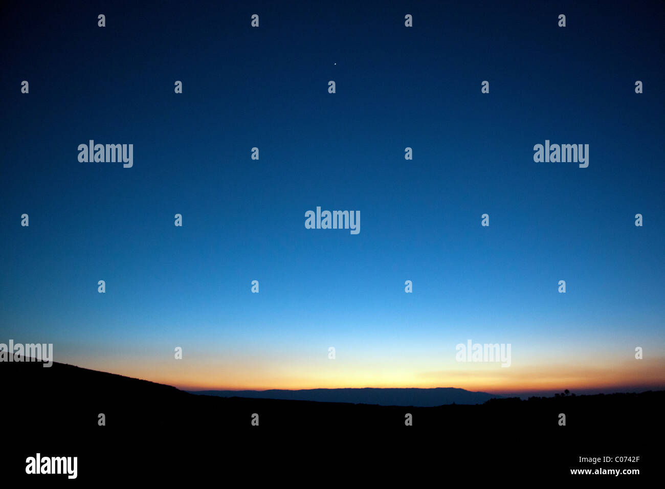 Lago titicaca isla amantani hi-res stock photography and images - Alamy