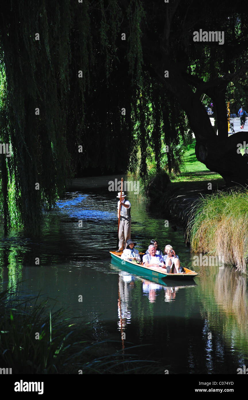 Punting on River Avon, Christchurch, Canterbury, South Island, New ...