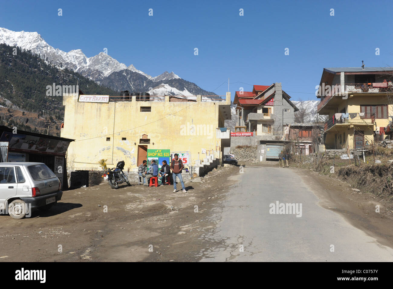 Town of Manali, India Stock Photo - Alamy