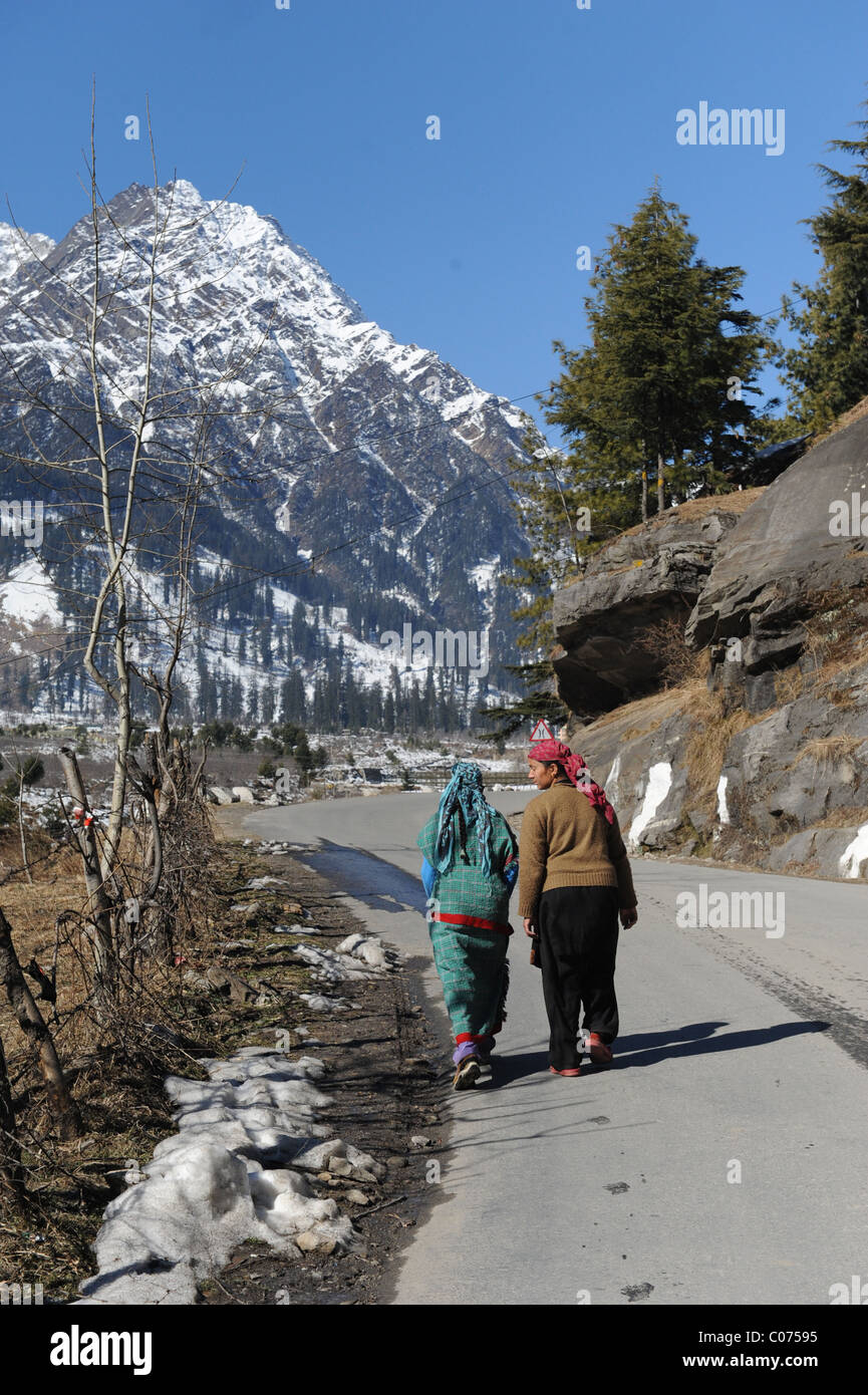 Town of Manali, India Stock Photo - Alamy