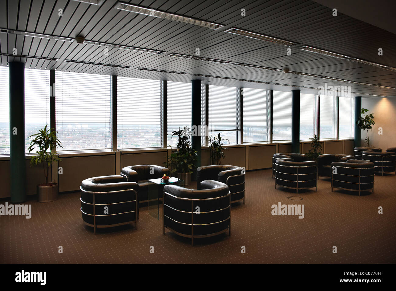 Office suites hi-res stock photography and images - Alamy