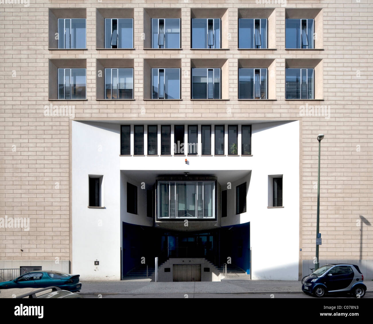 Kpmg building hi-res stock photography and images - Alamy