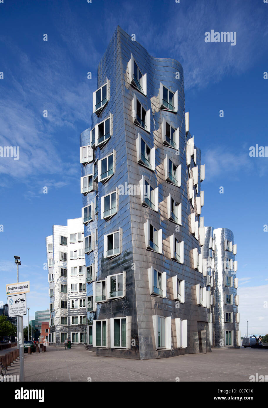 Neuer Zollhof building in the Medienhafen media harbour, Frank O. Gehry ...