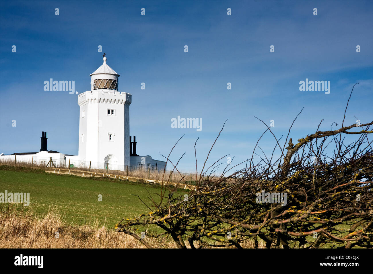 Dover cliffs lighthouse hi-res stock photography and images - Alamy
