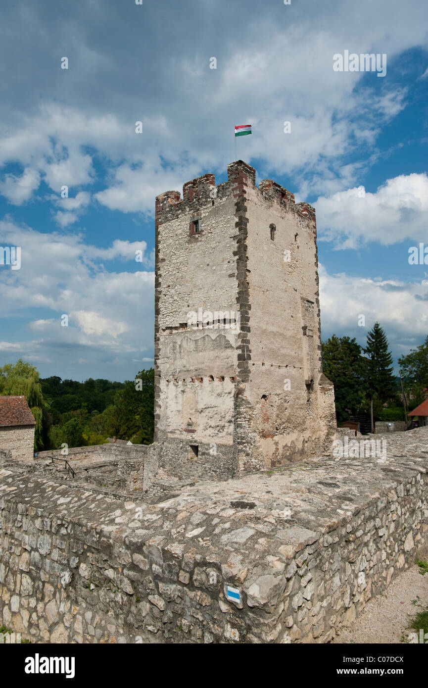 The castles of hungary hi-res stock photography and images - Alamy