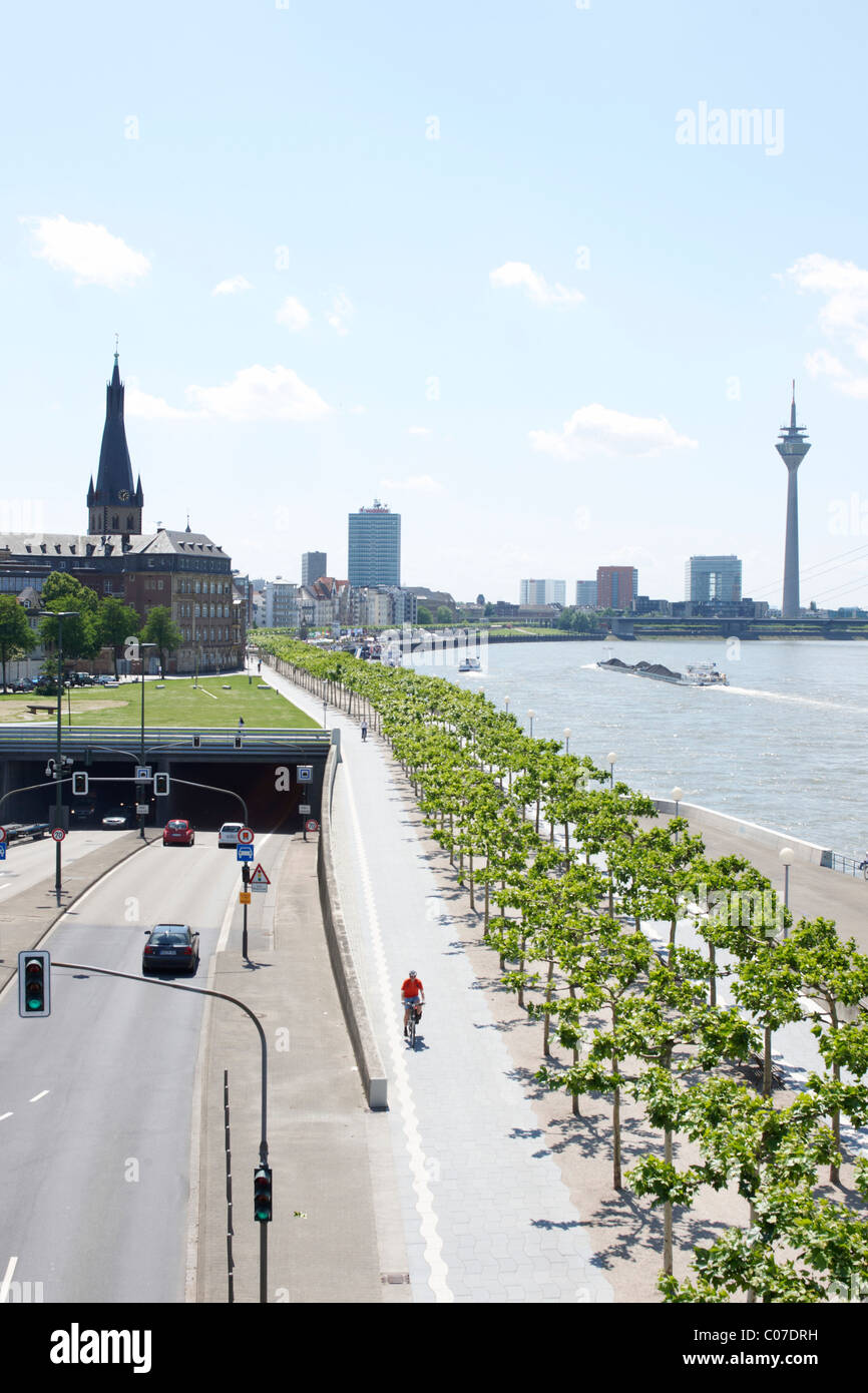 Rhine promenade, Duesseldorf, North Rhine-Westphalia, Germany, Europe ...