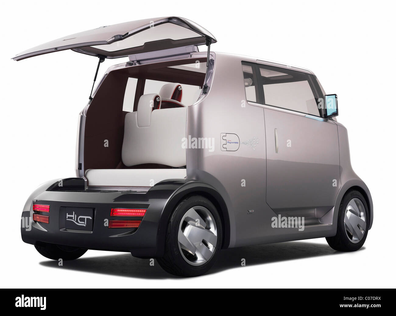 Toyota's Hi-CT unveiled at Tokyo Motor Show Toyota's Hi-CT aims to be ...