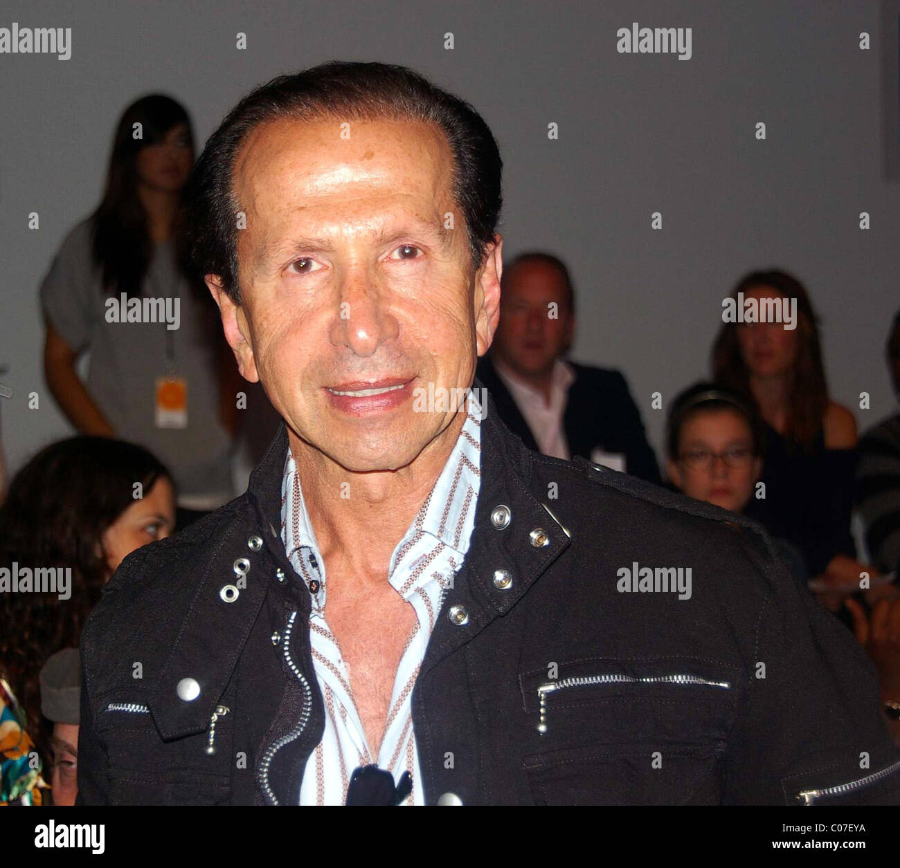 Manny Mashouf Mercedes-Benz Fashion Week 2008 at Smashbox Studios ...