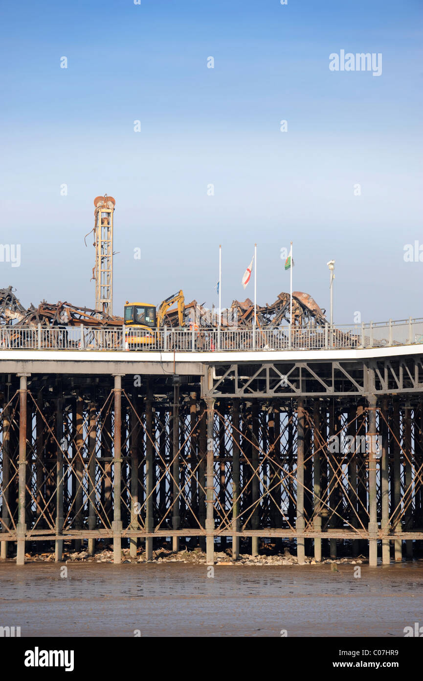 Coastel pier hi-res stock photography and images - Alamy