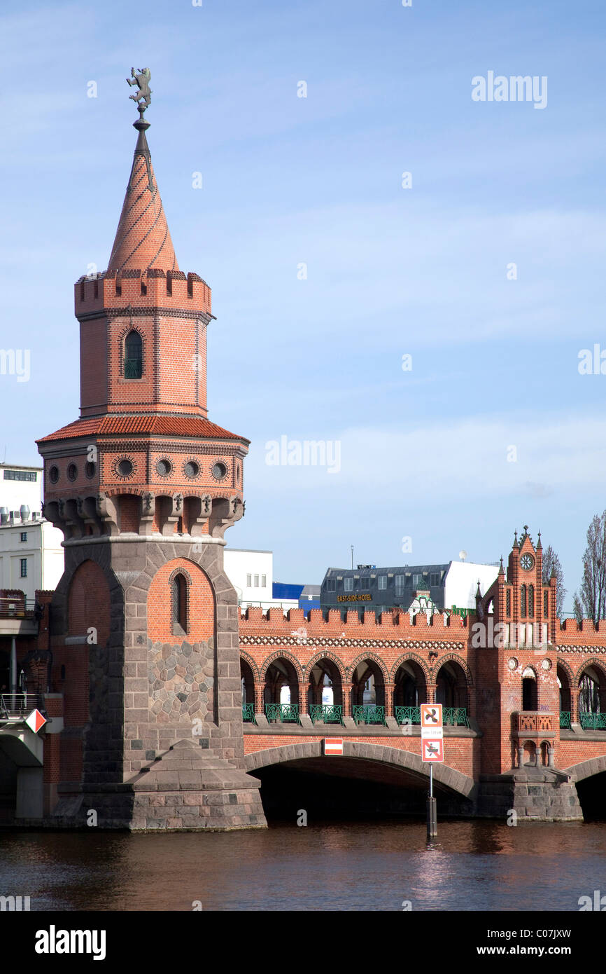 Oberbaumbruecke hi-res stock photography and images - Alamy