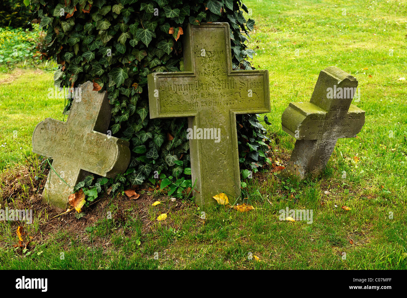 Three crosses in front church hi-res stock photography and images - Alamy