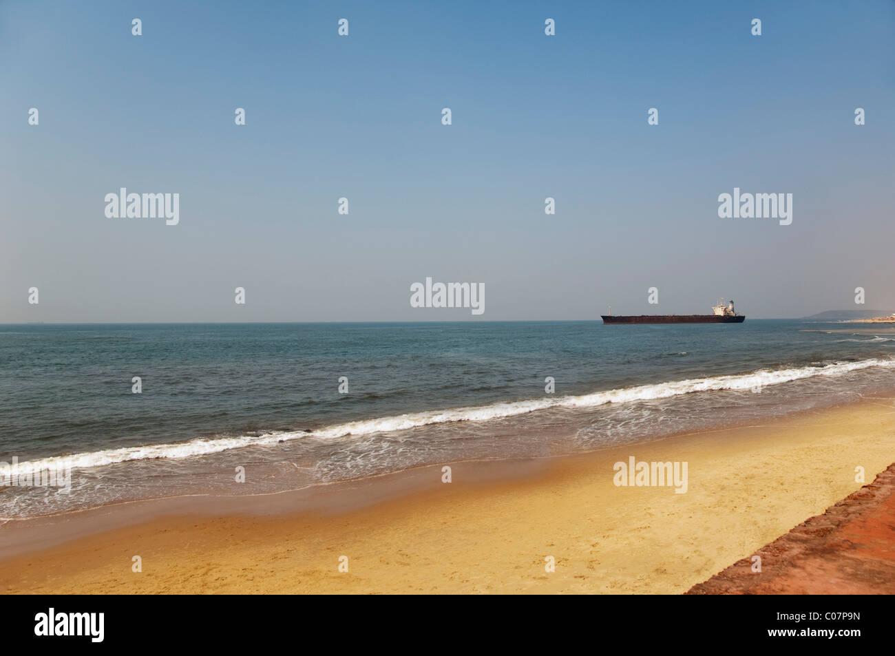 India container ship hi-res stock photography and images - Alamy