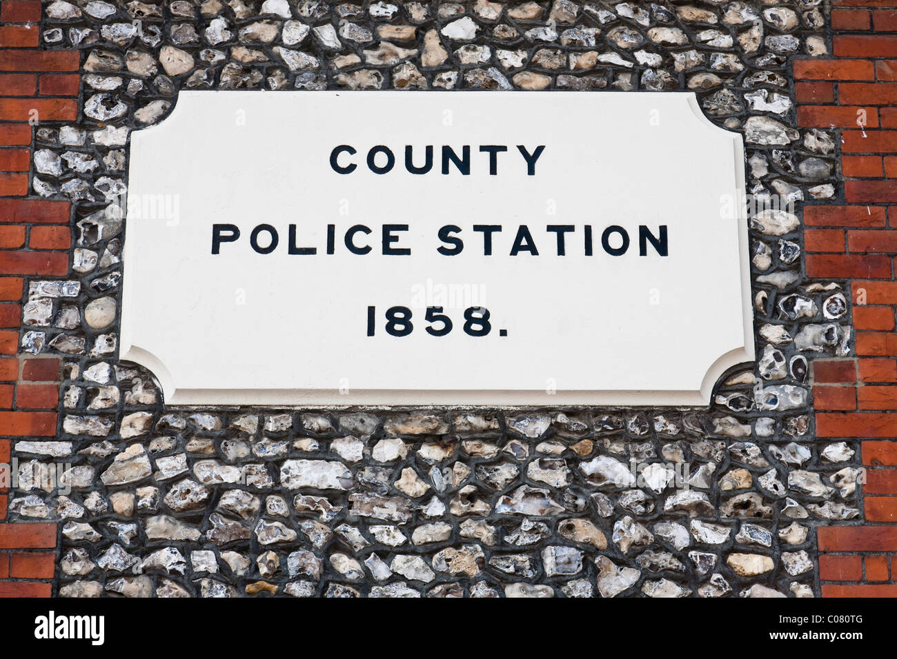 Police station signage hi-res stock photography and images - Alamy