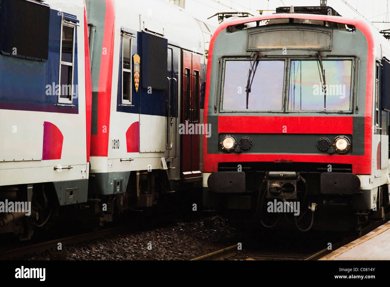 Paris trains hi-res stock photography and images - Alamy