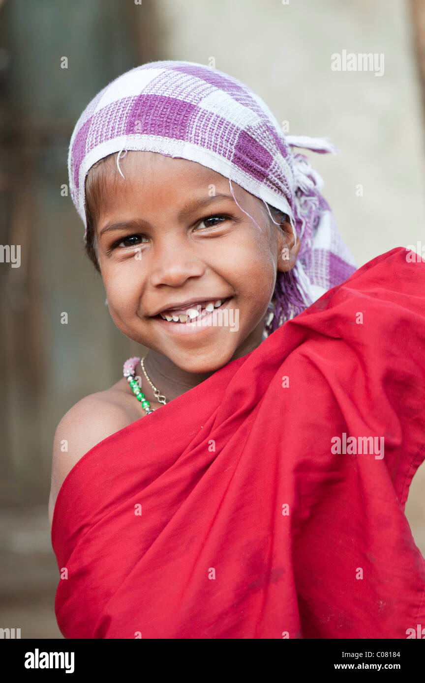 India washing hair hi-res stock photography and images - Alamy