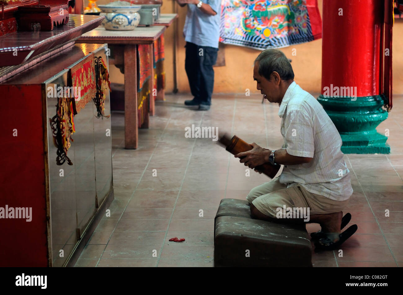 Sin Sze Si Ya Chinese Taoist Temple Chinatown Kuala Lumpur Malaysia ...