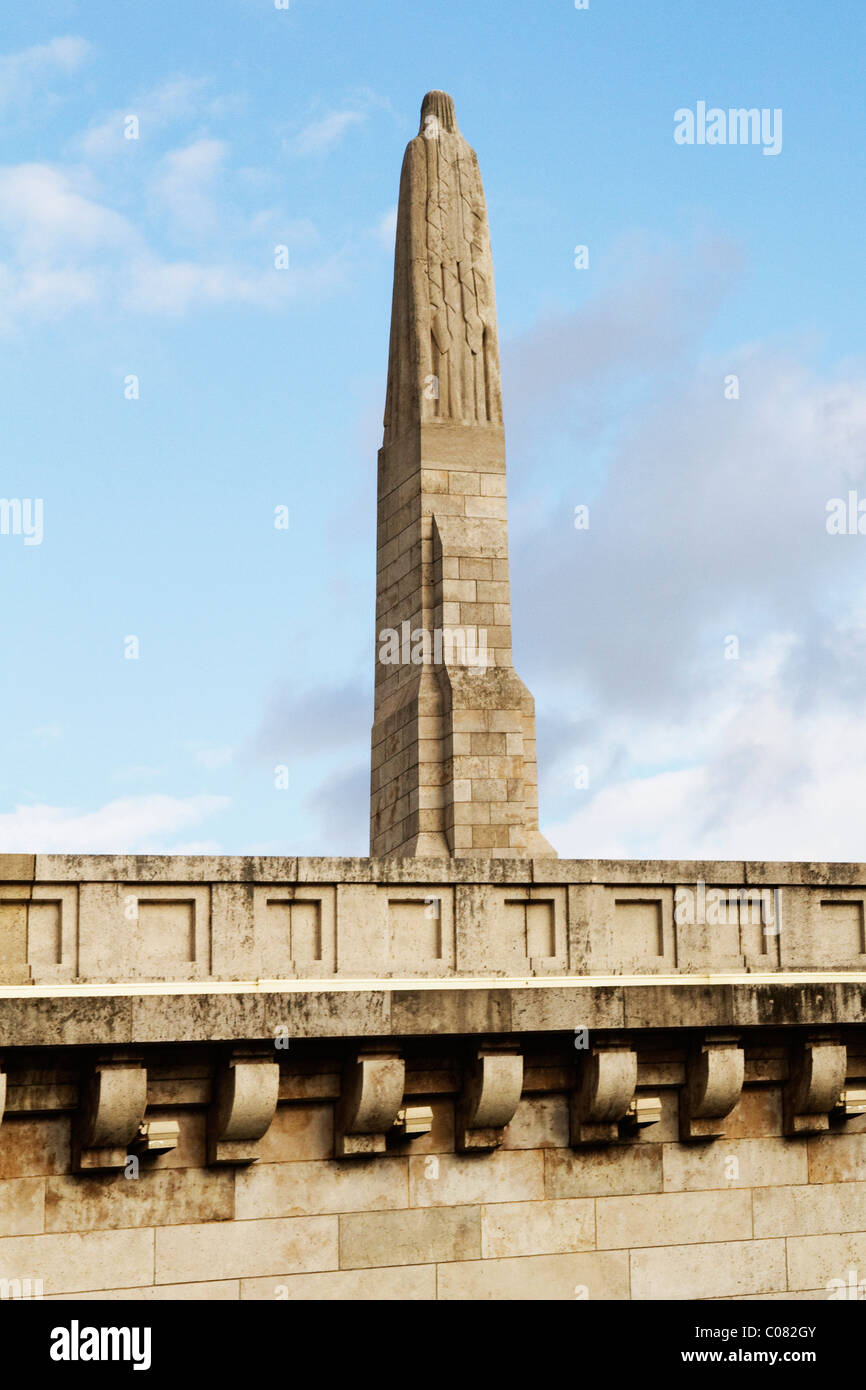Vertical cloud column hi-res stock photography and images - Alamy