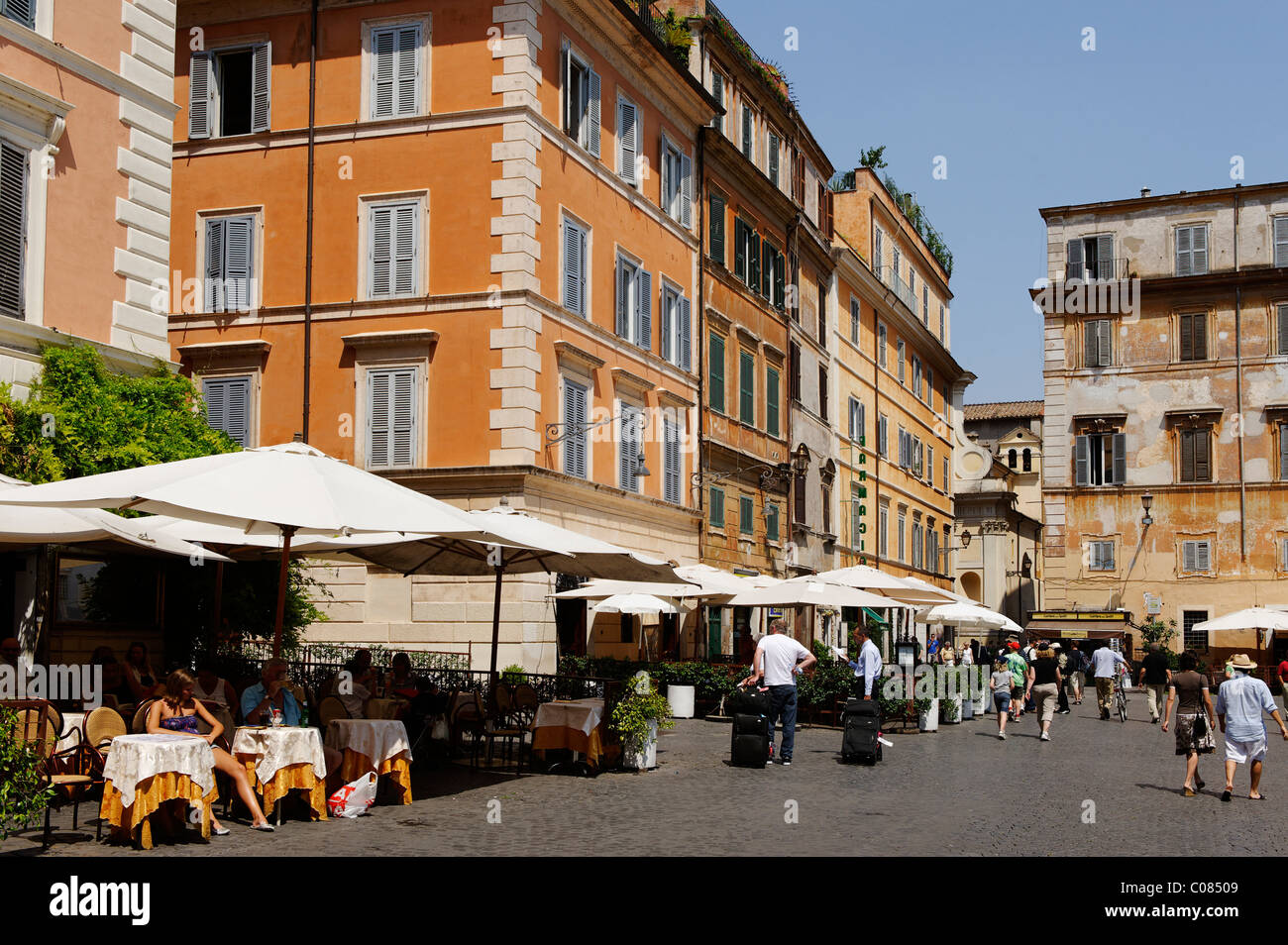 Piazza Santa Maria in Trastevere, Rome, Italy, Europe Stock Photo - Alamy