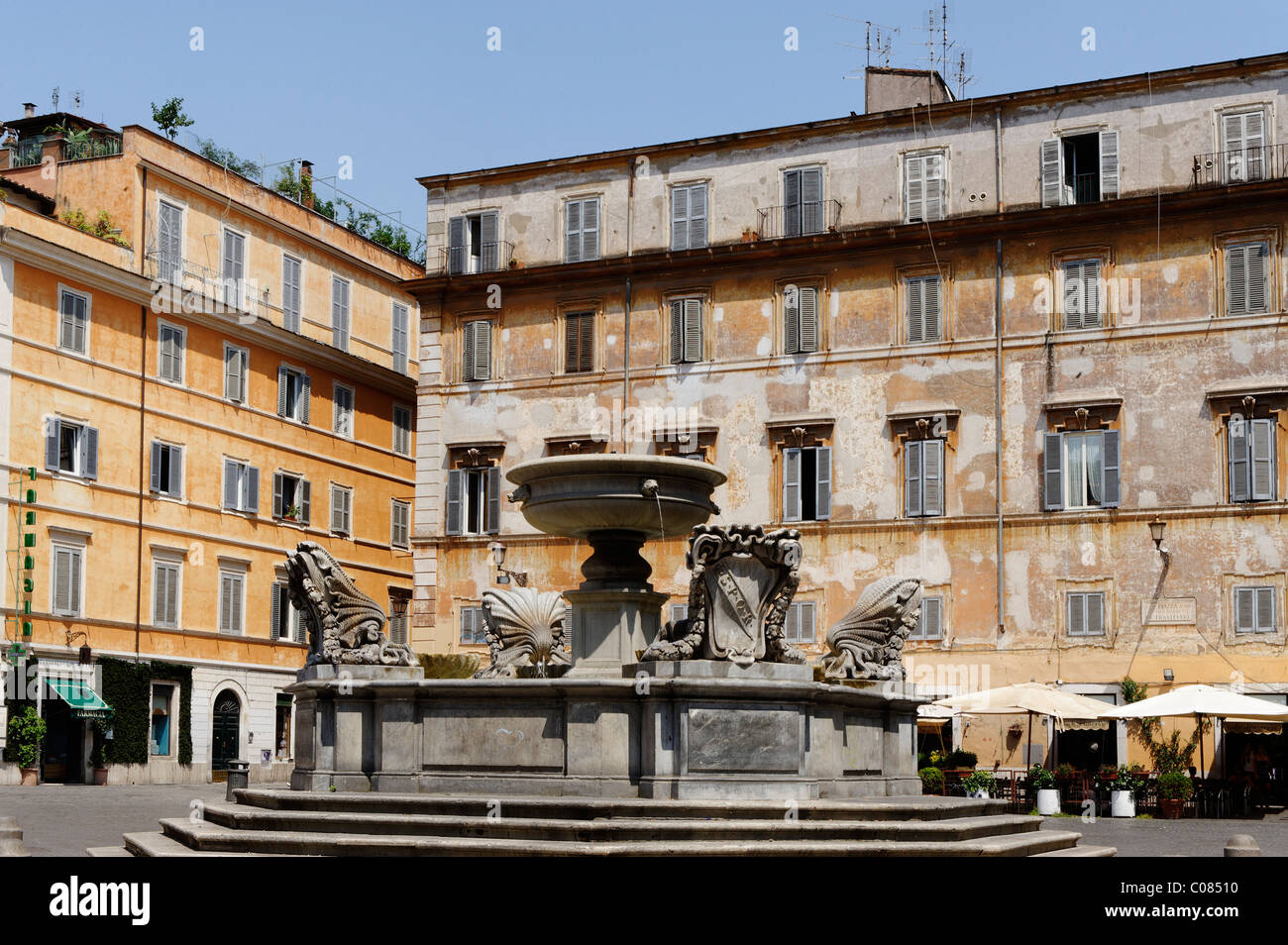 Piazza Santa Maria, Trastevere, Rome, Italy, Europe Stock Photo - Alamy