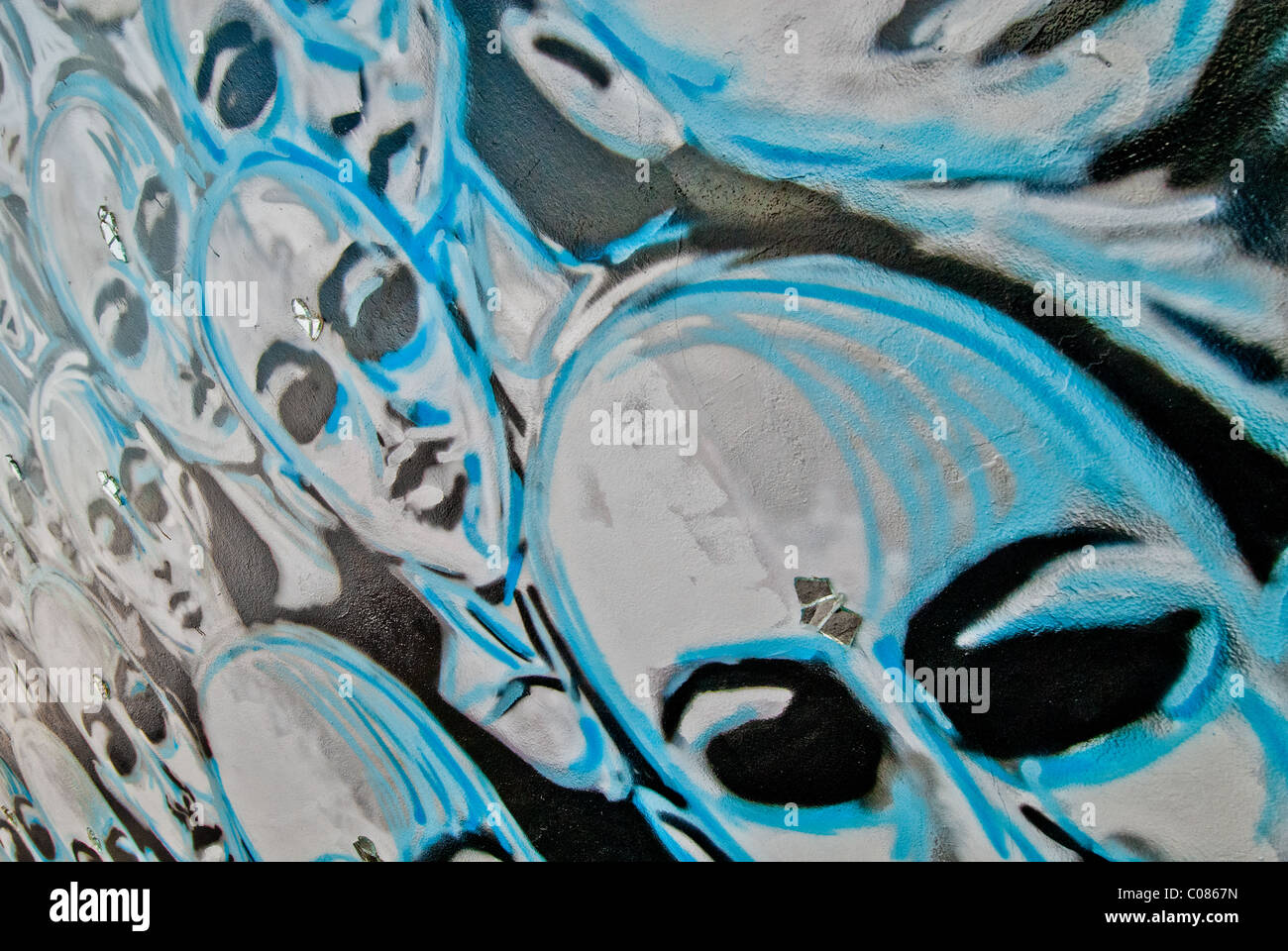 "The Lightwalker II" by Miami graffiti wall artist Subi on the side of ...