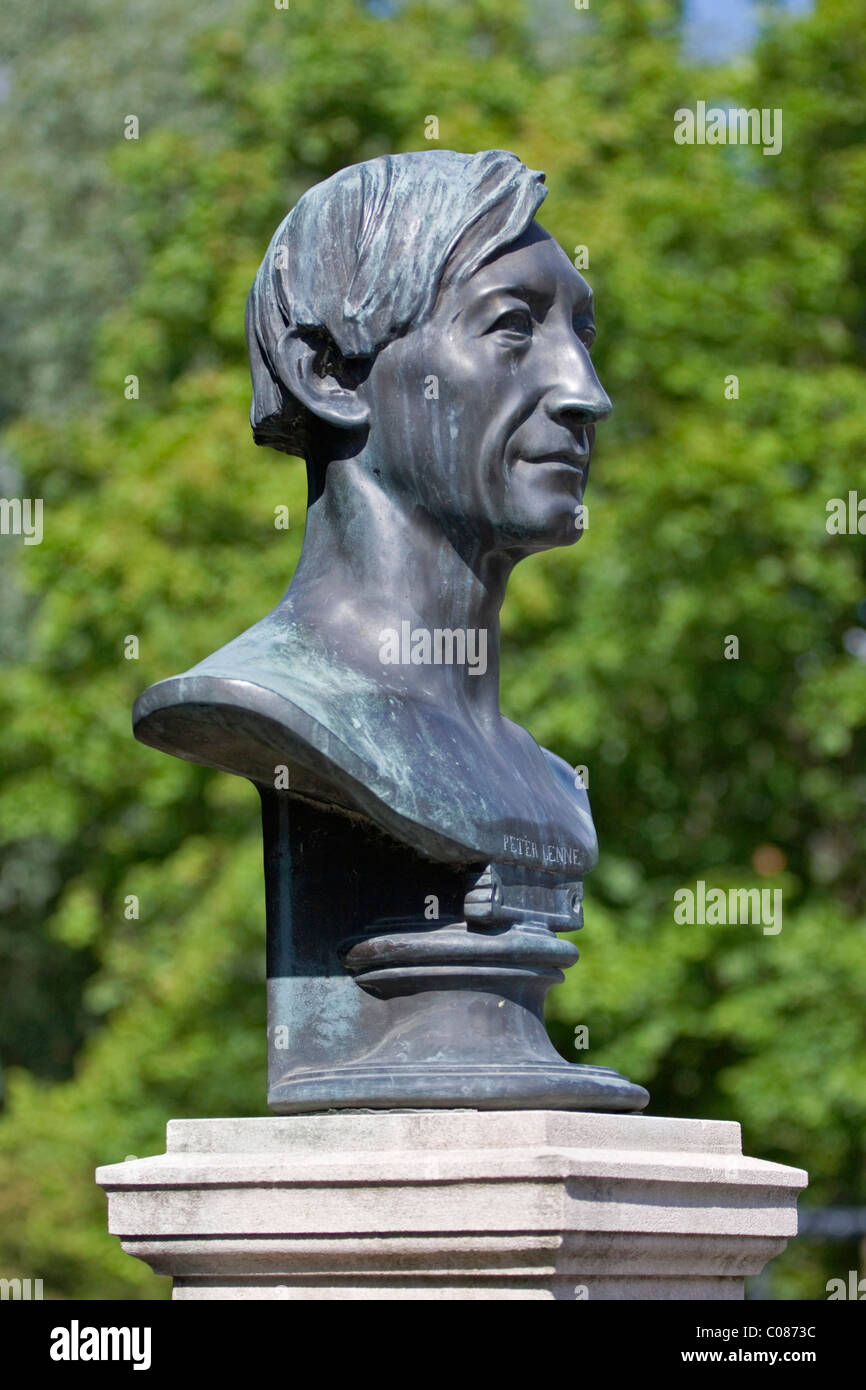 Bronze bust of the Royal Gardening Director Dr. phil h.c. Peter Joseph ...
