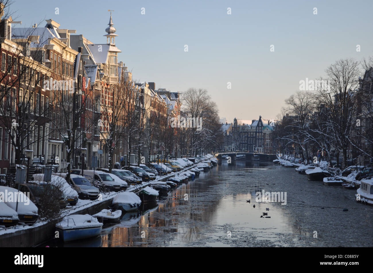 Frozen canal amsterdam hi-res stock photography and images - Alamy