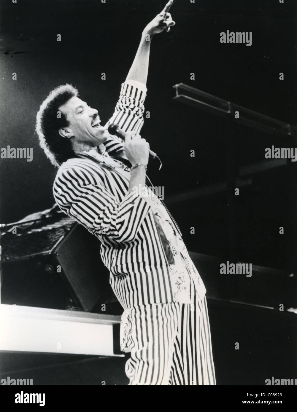 LIONEL RITCHIE American singer in 1996. Photo: Jeffrey Mayer Stock ...