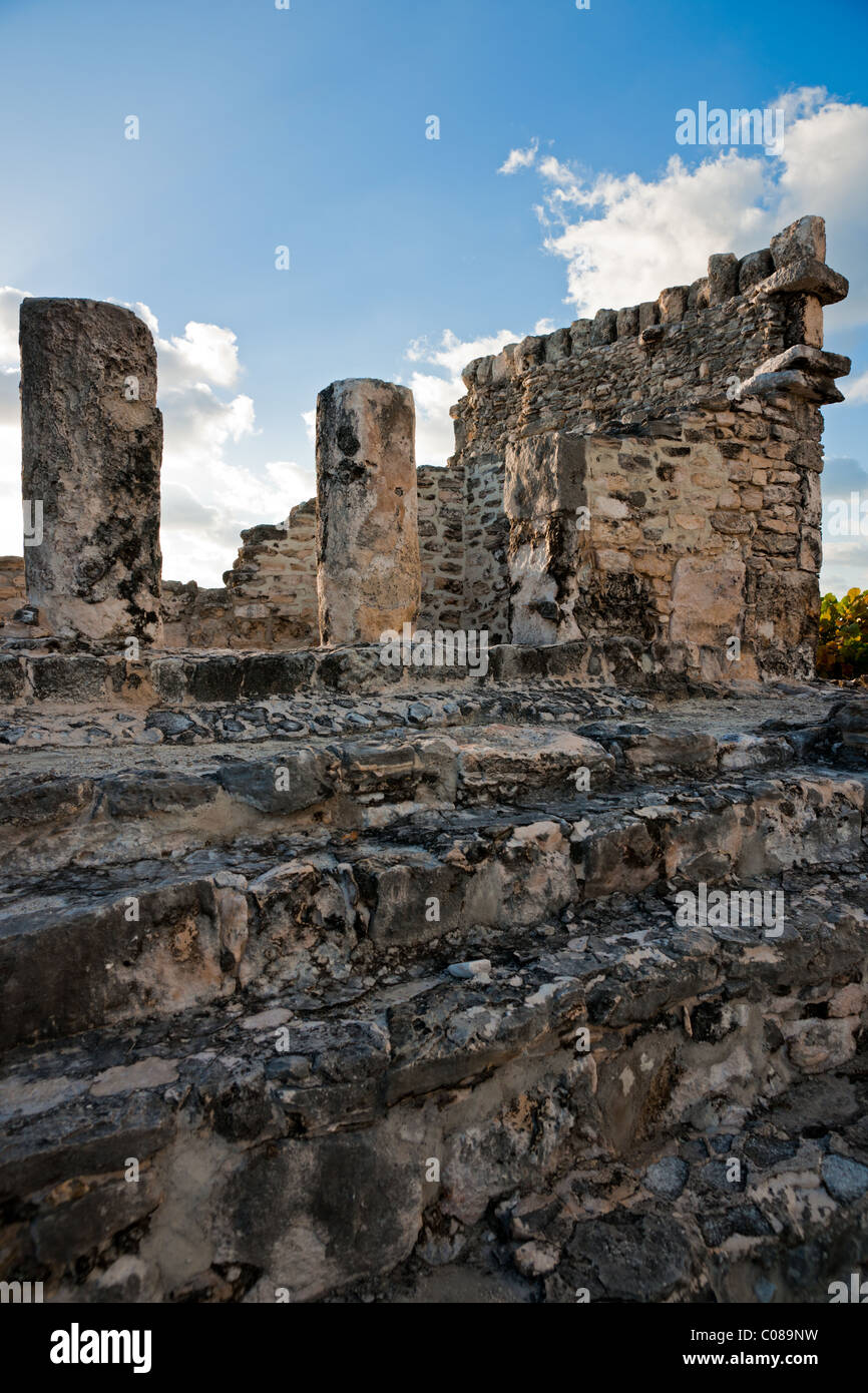 Yamil Lu'um, Temple of the Scorpion (Templo del Alacran), Mayan Ruins ...