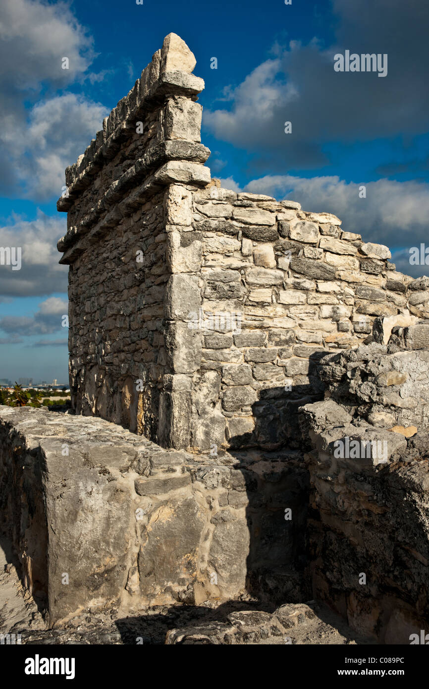 Yamil Lu'um, Temple of the Scorpion (Templo del Alacran), Mayan Ruins ...