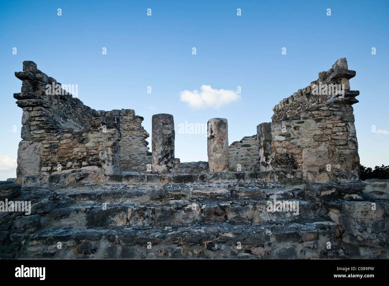 Yamil Lu'um, Temple of the Scorpion (Templo del Alacran), Mayan Ruins ...