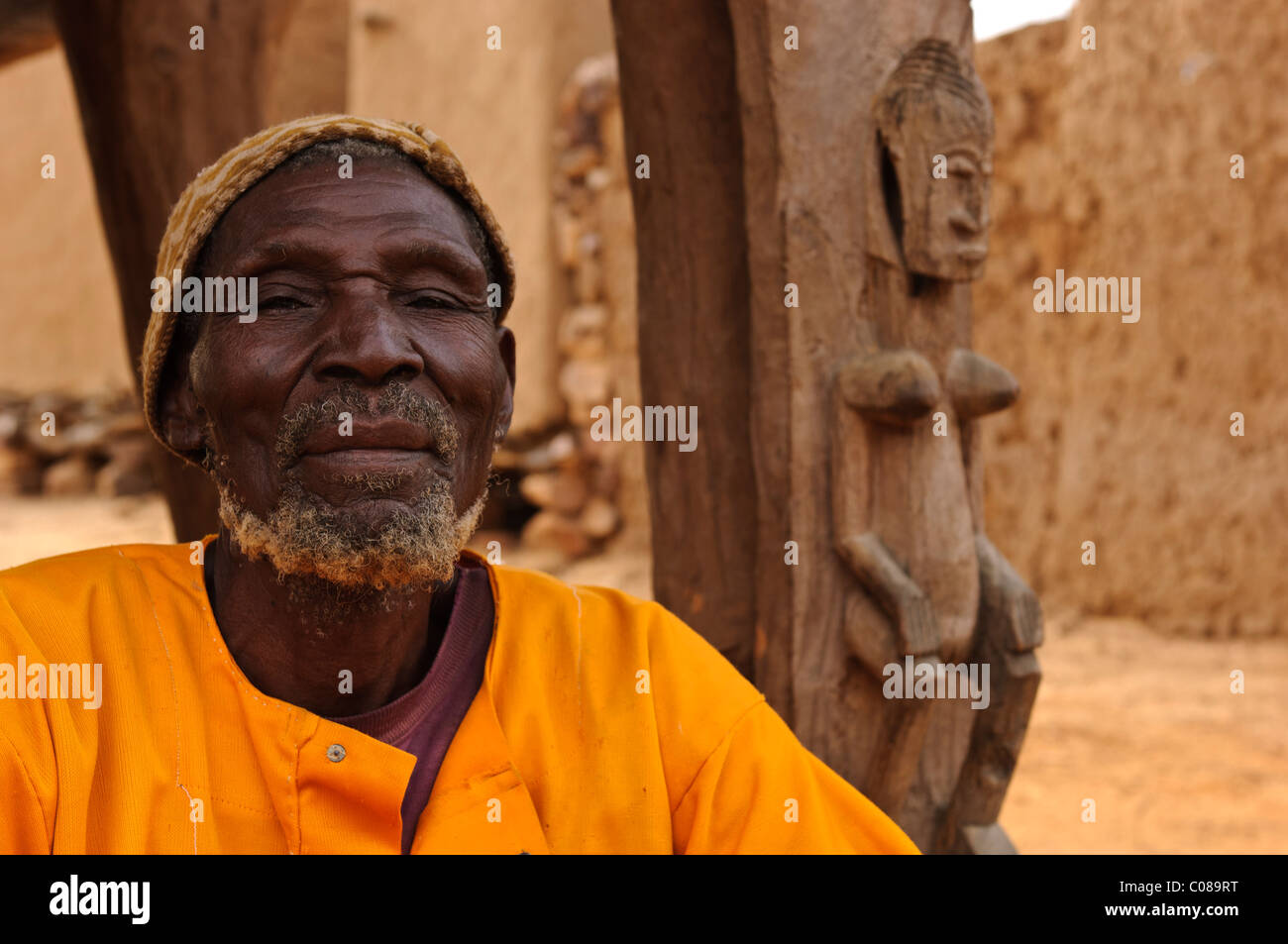 Dogon man hi-res stock photography and images - Alamy