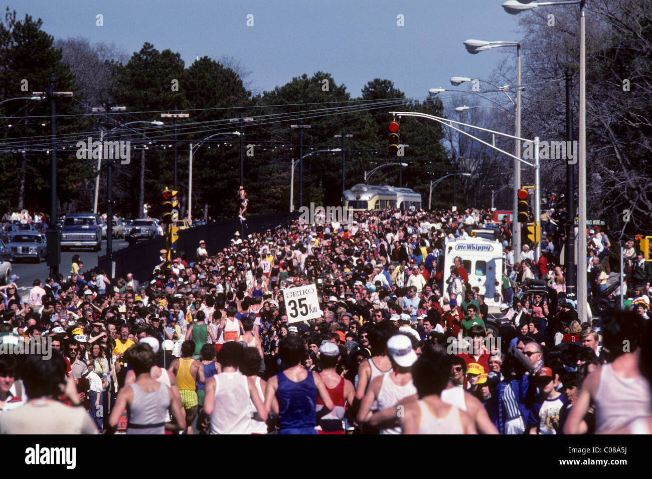 1982 boston marathon hi-res stock photography and images - Alamy