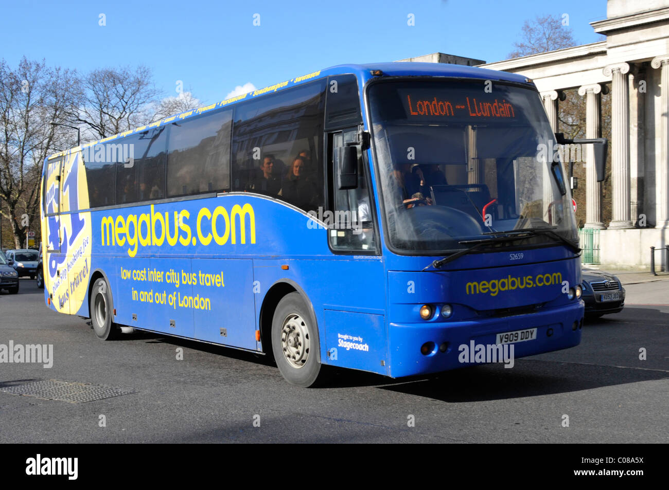Megabus hi-res stock photography and images - Alamy