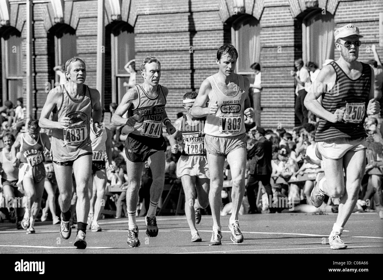 Marathon running Black and White Stock Photos & Images - Alamy