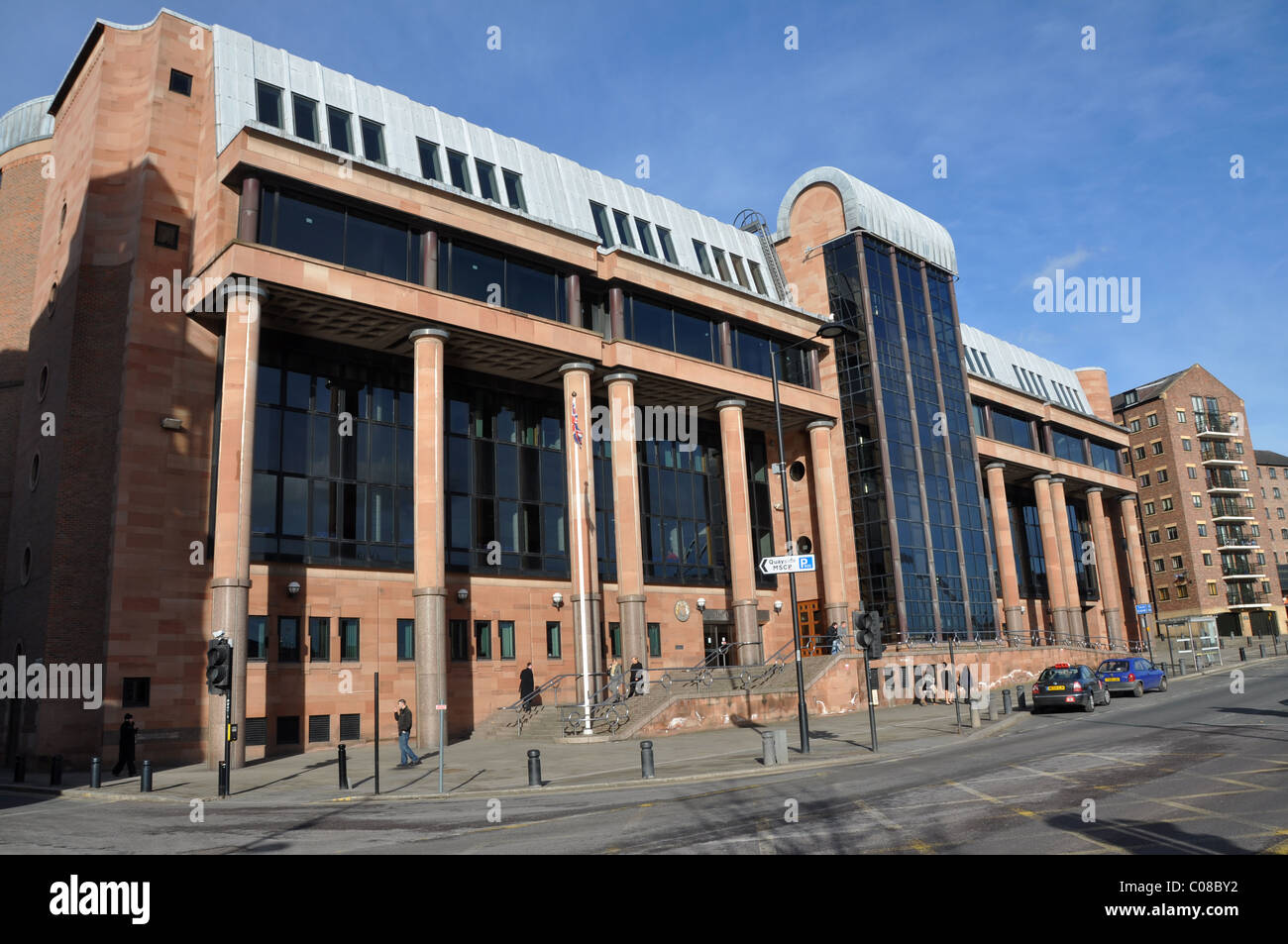 News courts barrister hi-res stock photography and images - Alamy