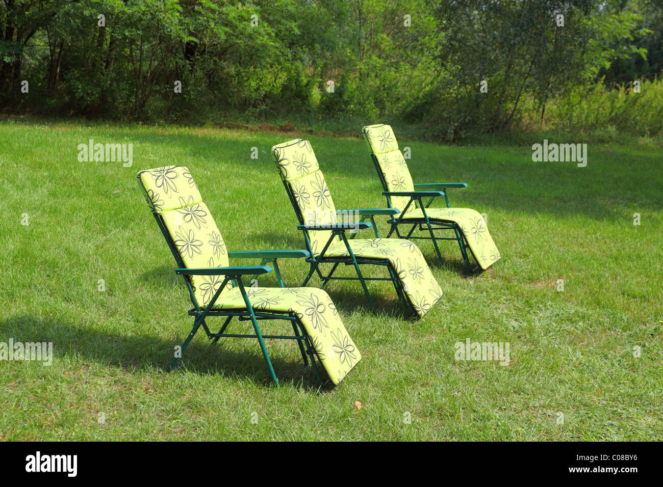 Lawn chair shadow hi-res stock photography and images - Alamy