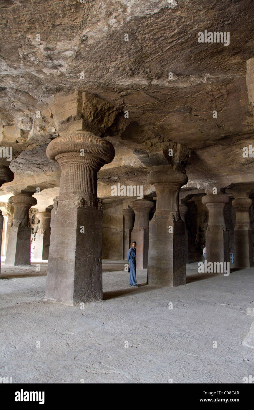 India, Mumbai (aka Bombay). Gharapuri Island, Mount Kailash, 7th ...